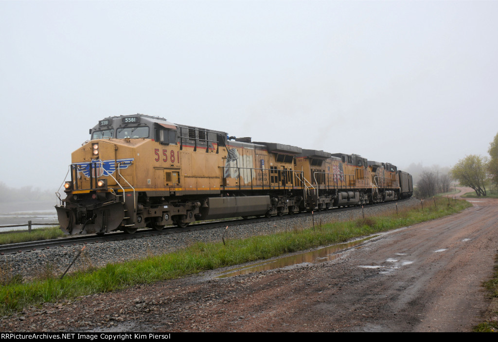 UP 5581 Coal Empties
